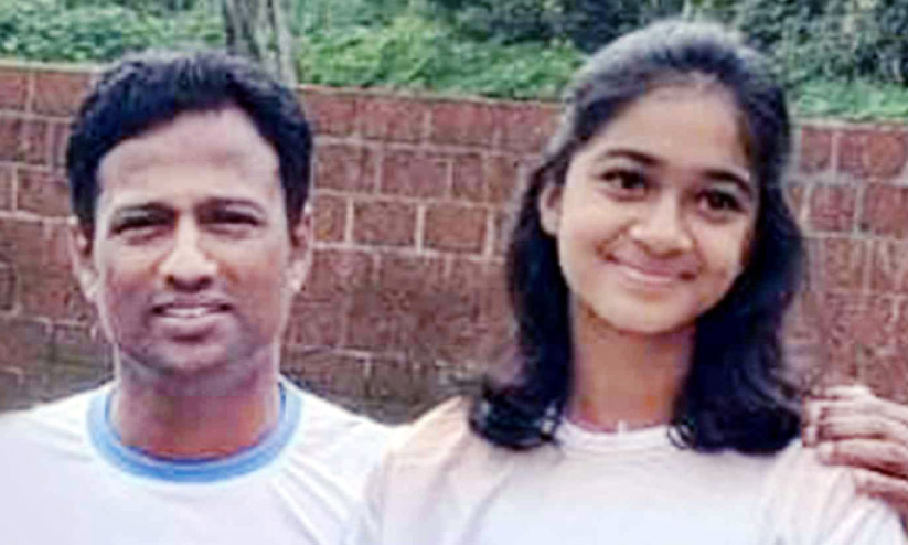 നീ ന്ത ലിൽ സ്വ ർ ണ താ ര മാ യി റി സ റോ സ് | risa rose wins swimming ...