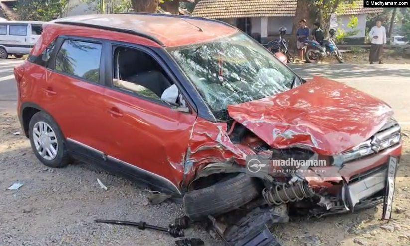 നാട്ടുകലിൽ 24 മണിക്കൂറിനിടെ മൂന്ന് വാഹനാപകടങ്ങൾ, യാത്രക്കാർക്ക് പരിക്ക് ...