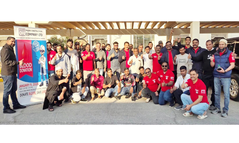 രക്തം നൽകി മാതൃകയായി തൊഴിലാളികൾ | Workers set an example by donating ...