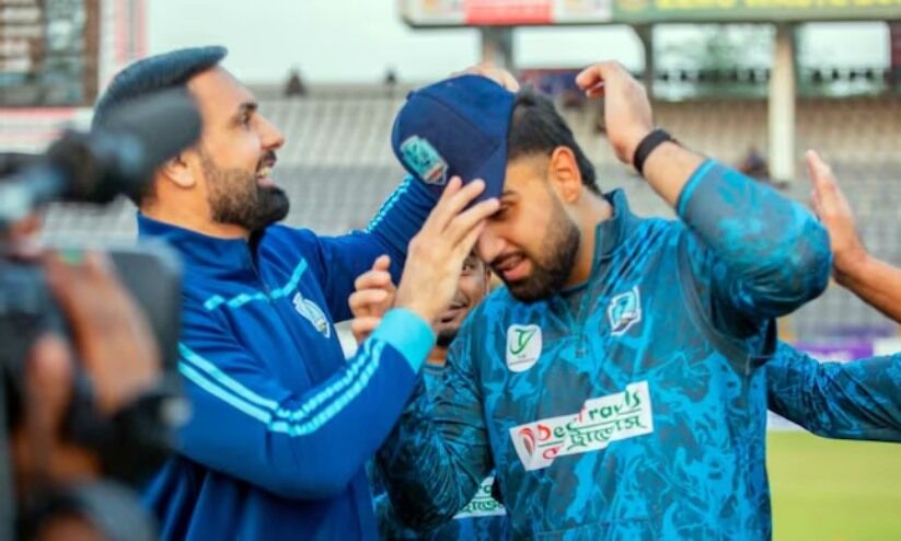 ബംഗ്ലാ പ്രീമിയർ ലീഗിൽ ചരിത്രം കുറിച്ച് മുഹമ്മദ് നബിയും മകനും; പ്രമുഖ ...