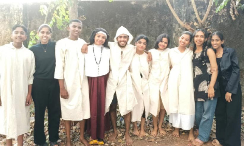 ക ന്യാ സ്ത്രീ യും സ ഭ യും മ ത പ രി വ ർ ത്ത ന വും ചർച്ചയാക്കി ‘കു രി ശ് ...